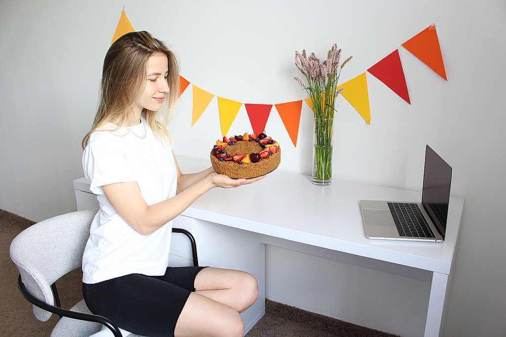 How to Throw the Perfect Virtual Office Party - SellCell.com Blog